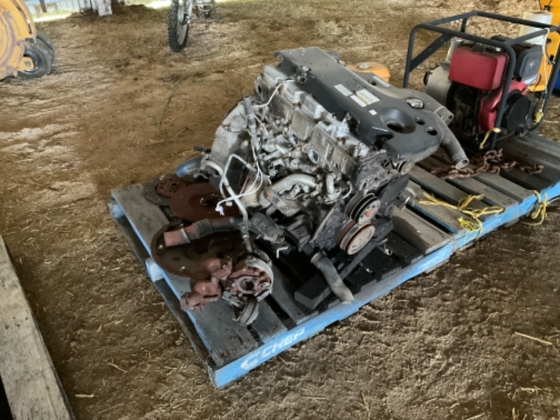 Lot 188 - ISUZU Motor (dismantled), 4 inch Diesel Pump (needs work ...
