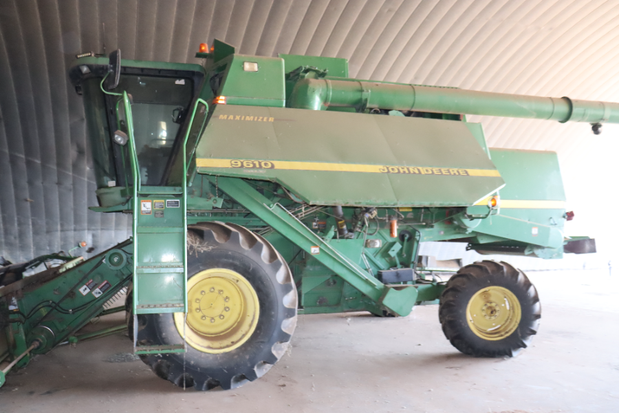 John Deere 9610 Combine, John Deere 930 Front | AuctionsPlus