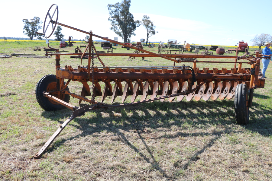 Lot 33 - Plough | AuctionsPlus