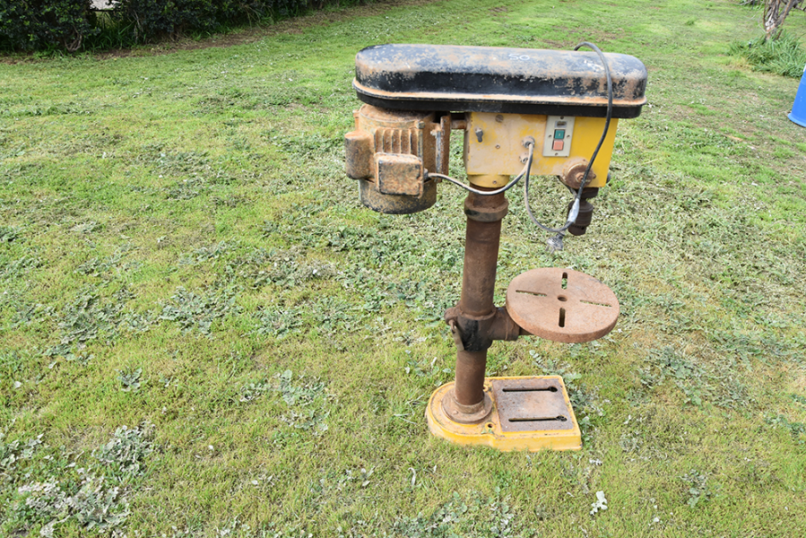 Lot 50 - Peerless Drill Press | AuctionsPlus