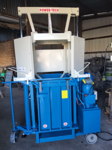 Lot 85 - Lyco Woolpress | AuctionsPlus