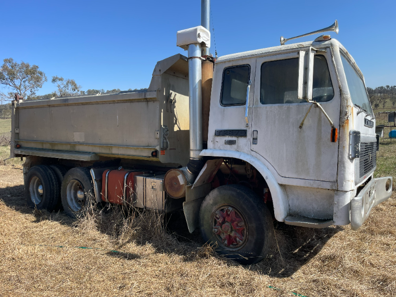 Lot 91 - International T2670 Tipper Truck | AuctionsPlus