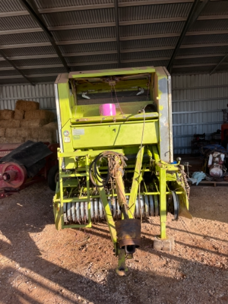 Lot 36 - Class Rollant 66 String Baler | AuctionsPlus