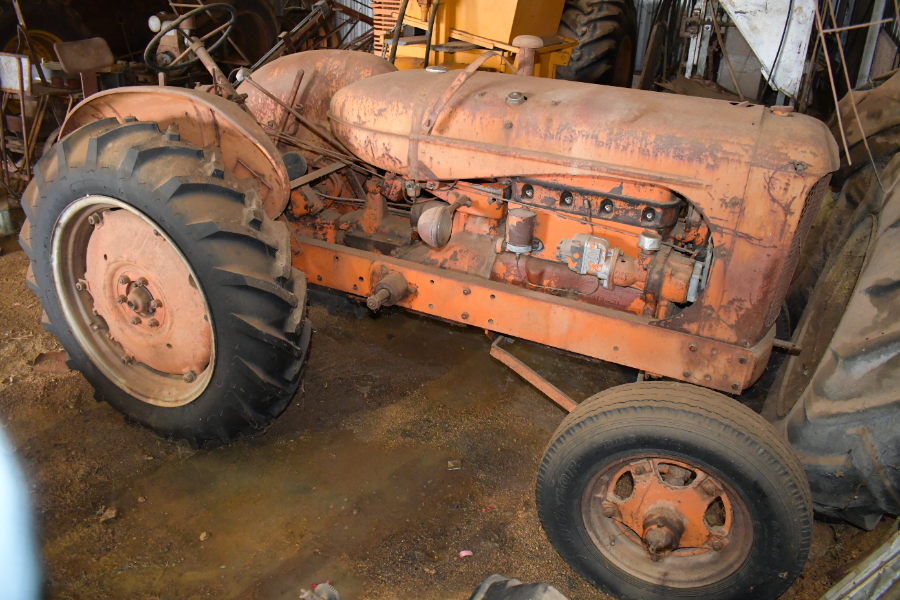 Lot 6 - Allis Chalmers WF tractor | AuctionsPlus