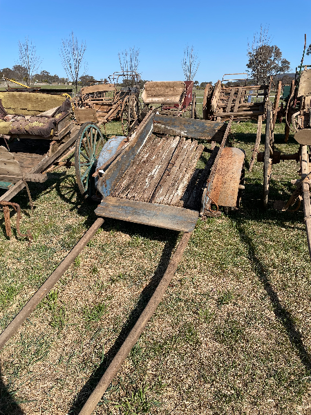Lot 74 - MISCELLANEOUS HORSE DRAWN VEHICLE. | AuctionsPlus