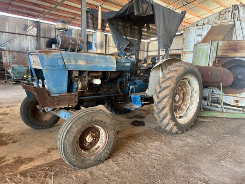 Lot 17 - 4x2 Tractor | AuctionsPlus