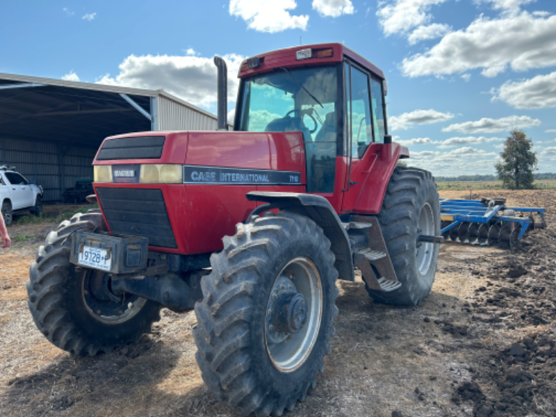 Lot 96 - 1991 Case IH 7110 Magnum Tractor | AuctionsPlus