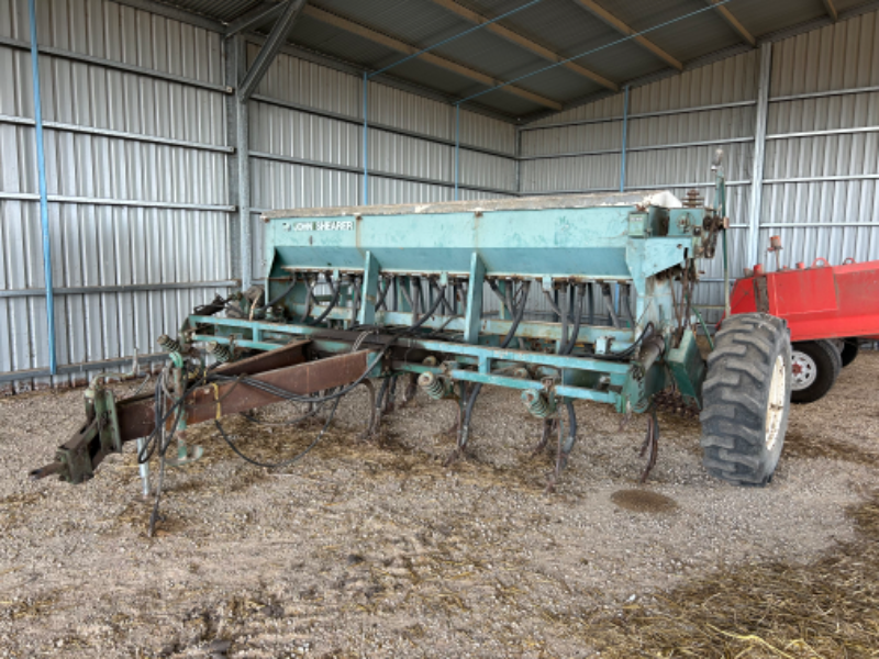 Lot 98 - John Shearer Combine | AuctionsPlus