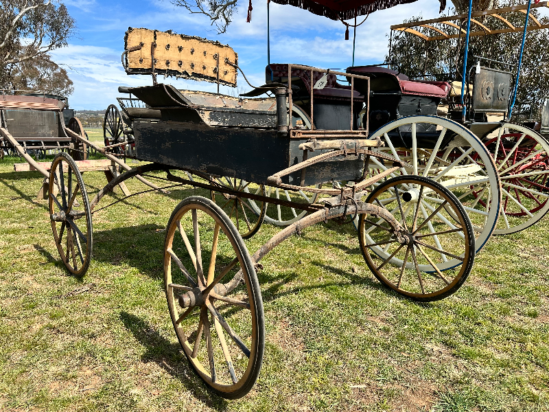 Lot 88 - 2 SEATER SPEEDING WAGON WITH PIANO BOX BODY. | AuctionsPlus