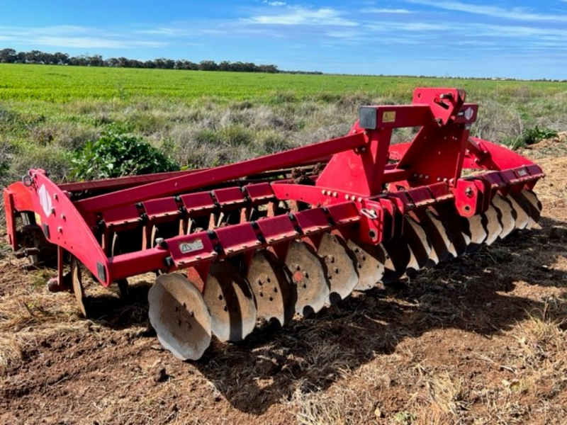 Lot 59 - Speed Tiller | AuctionsPlus