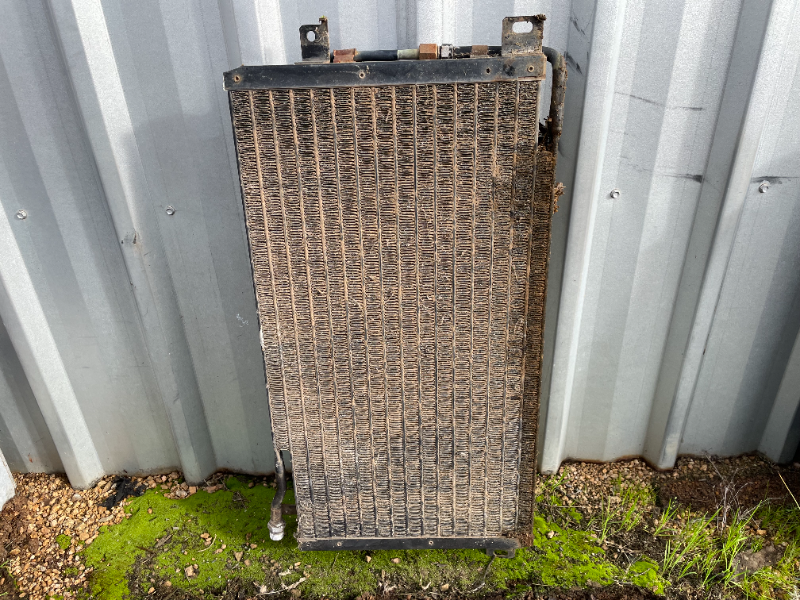 Lot 200 - Radiator 370mm x 700mm | AuctionsPlus