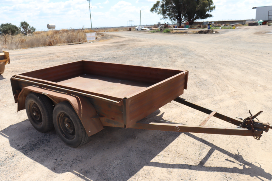 Lot 13 - 1994 Nathan Trailer, 8' x 5' Tandem box trailer, RWC ...