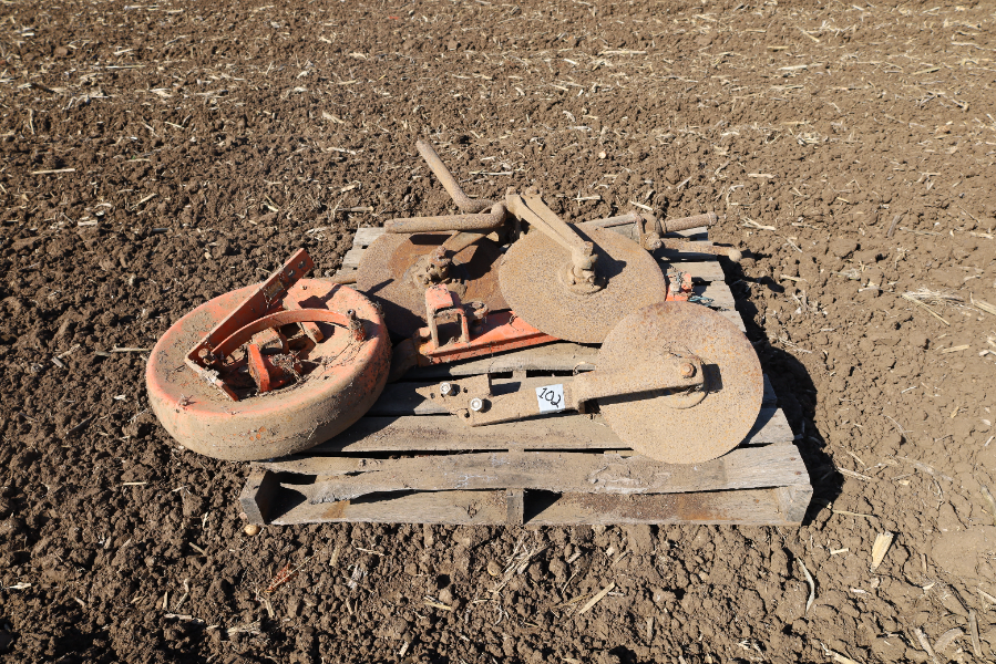 Lot 102 - Assorted Depth wheel & coulters | AuctionsPlus