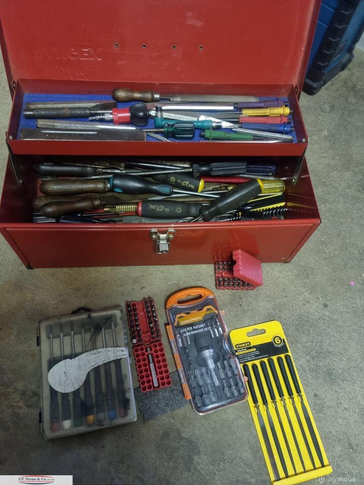 Lot 38 - Tool Box With Assortment of Tools | AuctionsPlus