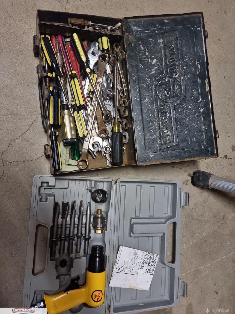 Lot 53 - Air Hammer & Box Of Sundry Tools | AuctionsPlus