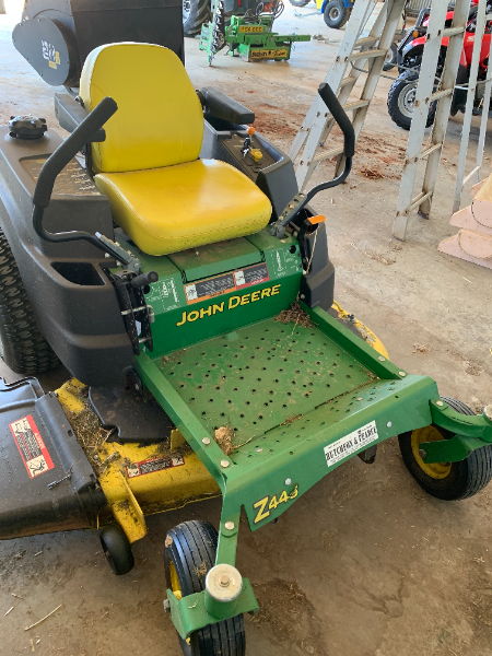 Lot 11 - 2013 John Deere ZTR Mower | AuctionsPlus