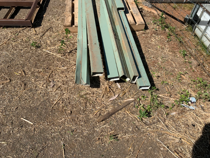 LOT 53 - Qty Colorbond down pipe | AuctionsPlus