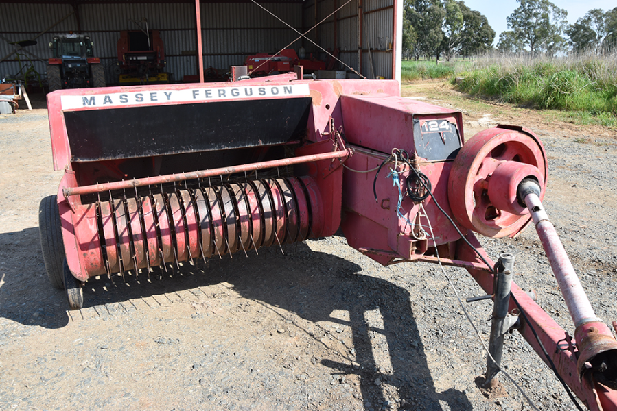 Lot 6 - Massey Ferguson 124 Baler | AuctionsPlus