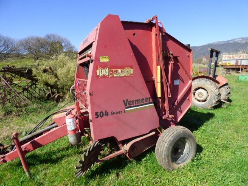 Lot 4 - Vermeer 504 Super 1 Round Baler | AuctionsPlus