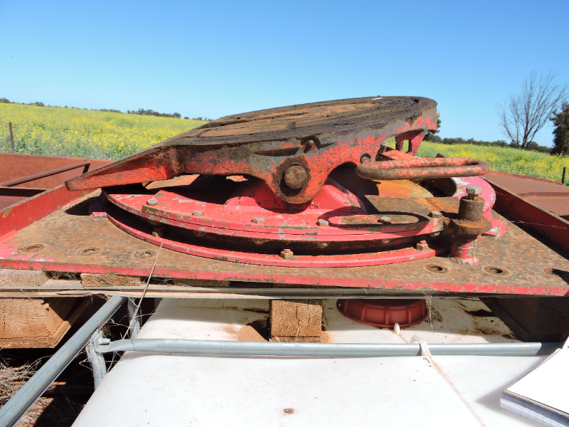 Lot 262 - Holland SAS Ballrace Turntable | AuctionsPlus