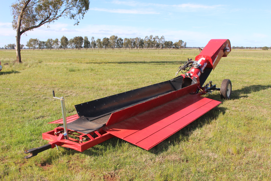 Lot 58 - Universal Unitube Drive Over Hopper | AuctionsPlus
