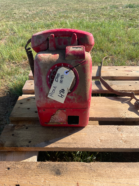 Lot 181 - RED PAY PHONE. | AuctionsPlus
