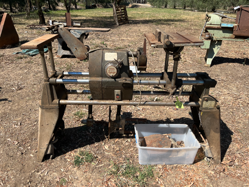 Lot 127 - Summit Shop Smith Lathe & Multi Tool | AuctionsPlus