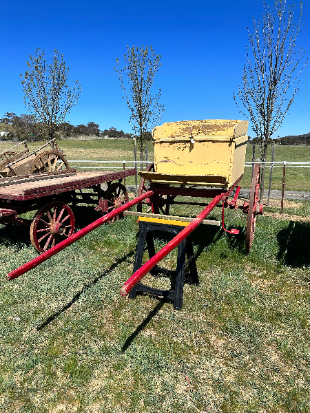 Lot 18 - BREAD CART. | AuctionsPlus