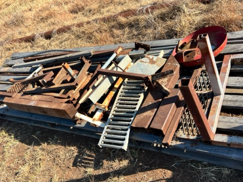 Lot 170 - Sundry Steel | AuctionsPlus