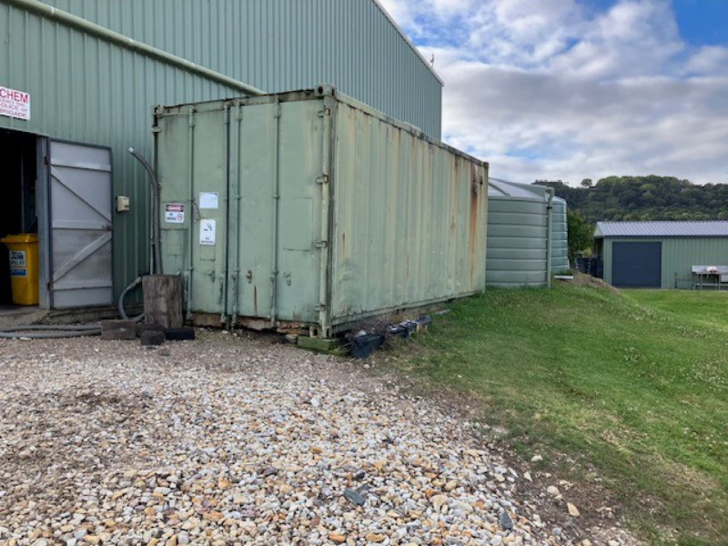 Lot 74 - 20’ shipping container | AuctionsPlus