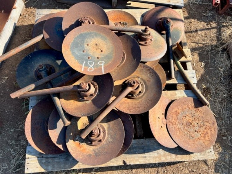 Lot 189 - Disc Coulters | AuctionsPlus