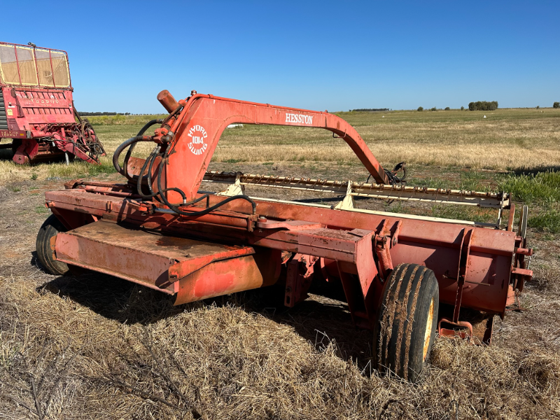 Lot 10 - Hesston 1014 Hydroswing Mower Conditioner | AuctionsPlus