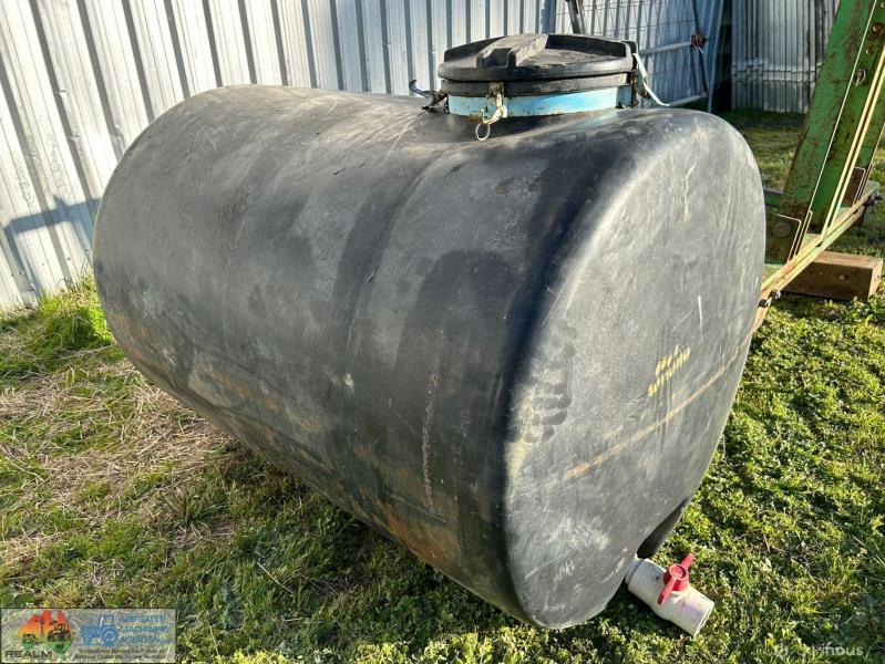 Lot 79 - 1000 Litre Poly Tank | AuctionsPlus