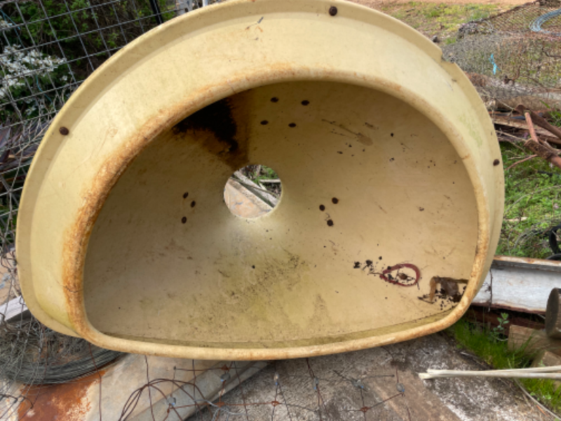 Lot 35 - Vicon Pendulum Hopper | AuctionsPlus