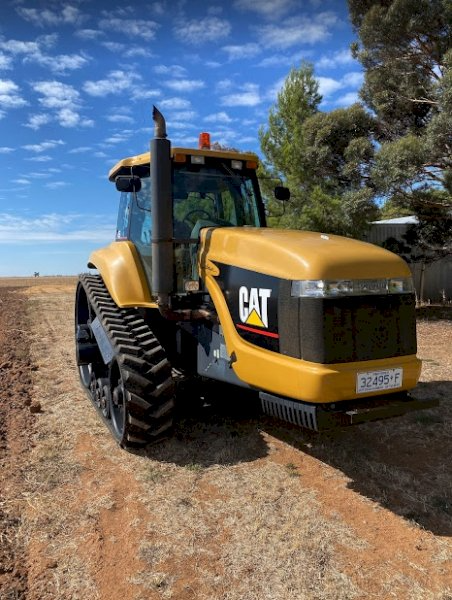 Lot 11 - 1997 Cat Challenger 45 Tractor | AuctionsPlus