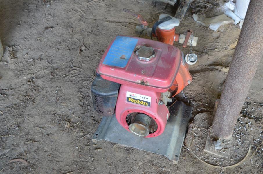 Lot 157 - Robin Pump - Parts | AuctionsPlus