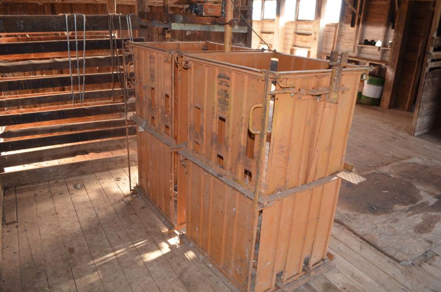 Lot 77 - Sunbeam electric twin box wool press | AuctionsPlus