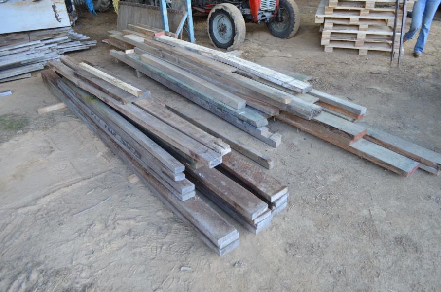 Lot 88 - Oregon and Hardwood Timber Slats - Assorted Sizes | AuctionsPlus