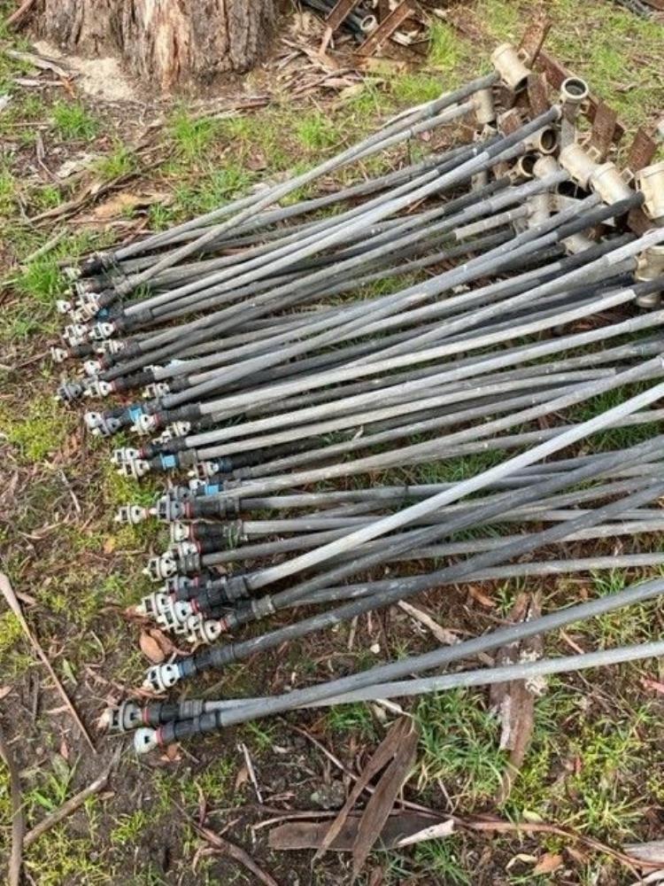 Lot 179 - 50x Solid Set Irrigation Pipes - 2' x 10m & 2' Riser ...