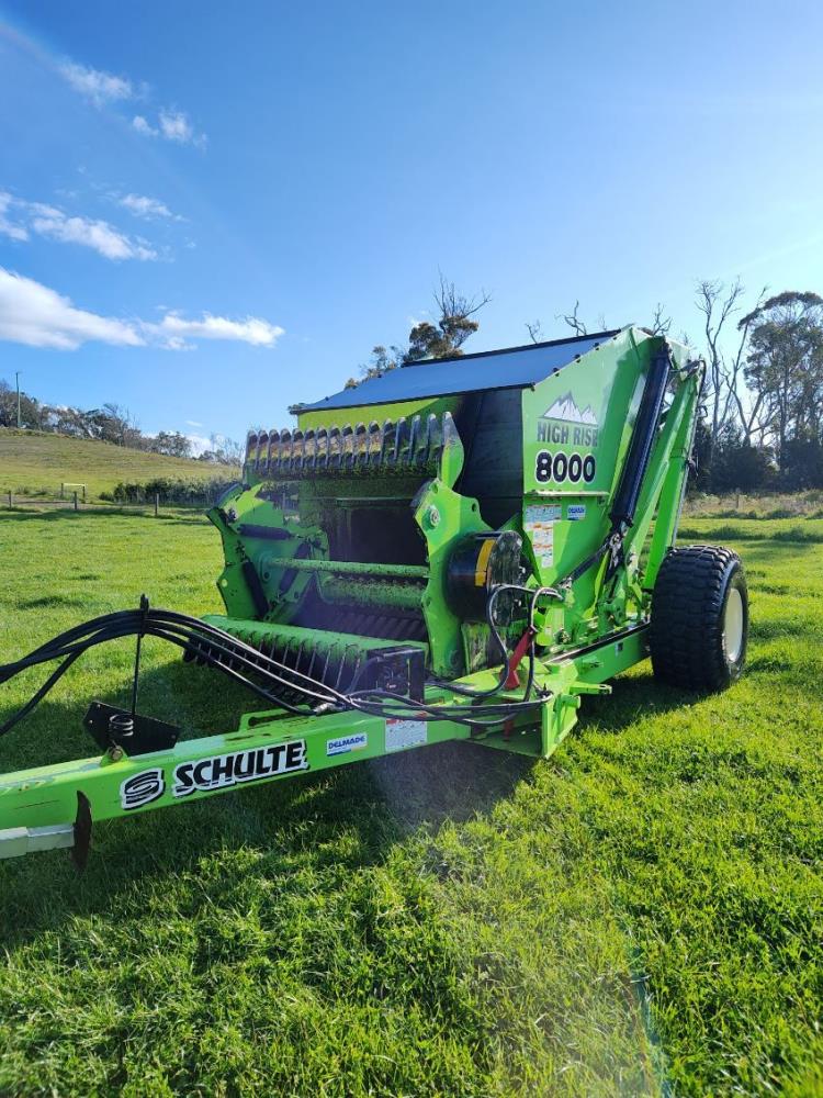 Lot 183 - Schulte High Rise 8000 Rock Picker | AuctionsPlus