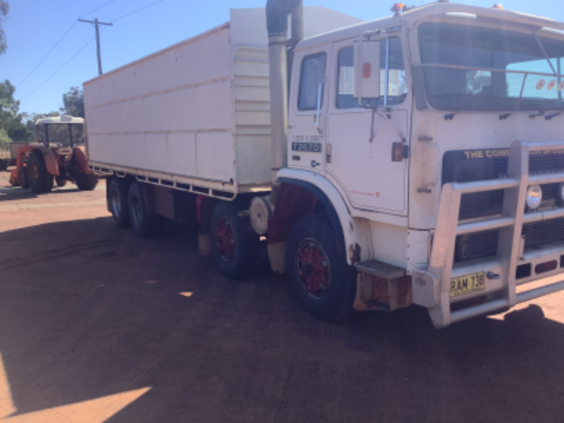 Lot 162 - International Acco T2670 Tipper | AuctionsPlus
