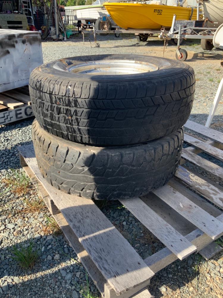 Lot 31 - 2 X CHROME SUNRAYSIA RIMS & TYRES | AuctionsPlus