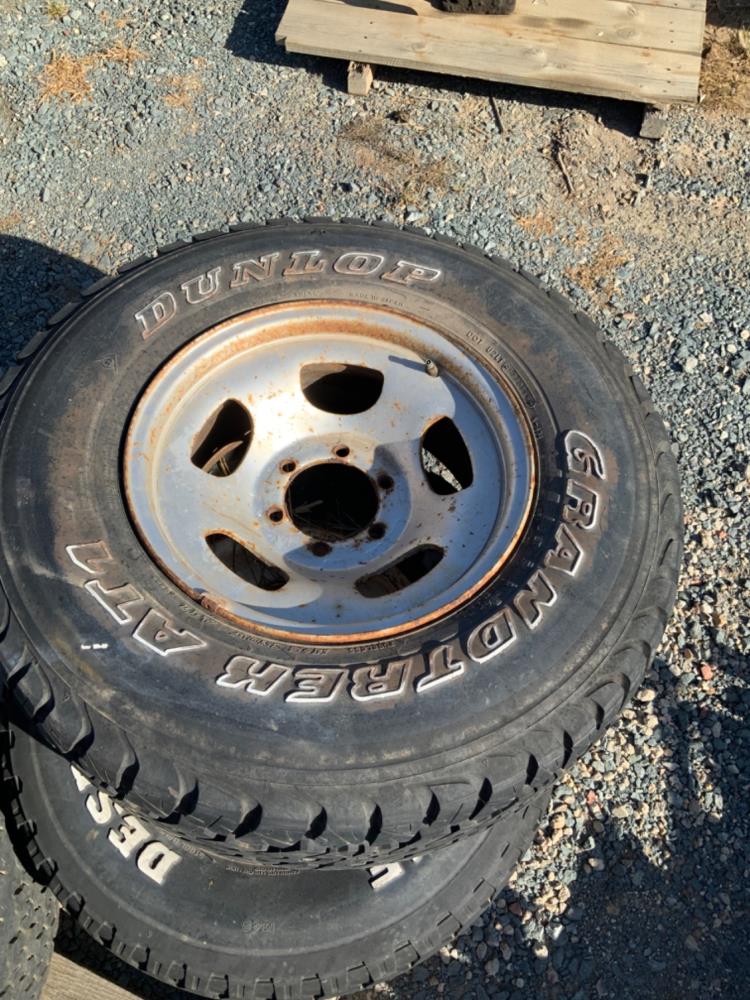 Lot 32 - 4 X SUNRAYSIA RIMS & TYRES | AuctionsPlus