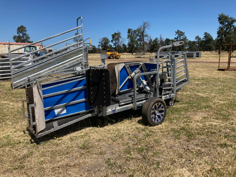 Lot 1 - 2018 Clipex mobile sheep handler | AuctionsPlus