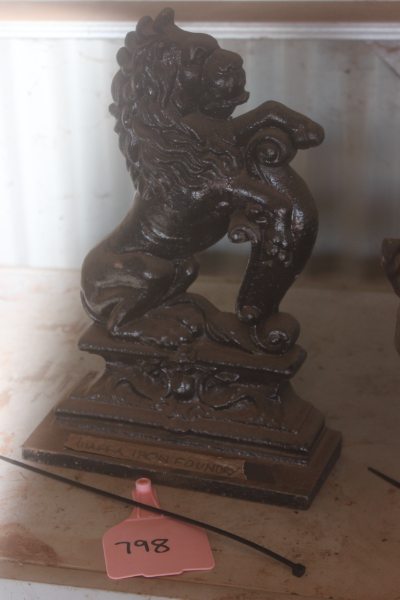 Lot 798 - Cast Iron Lion Statue | AuctionsPlus