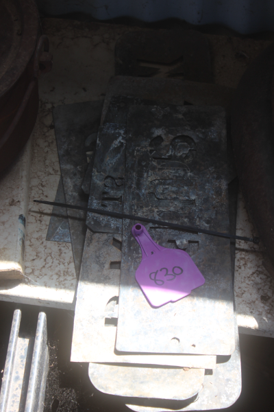 Lot 830 - Stencils | AuctionsPlus