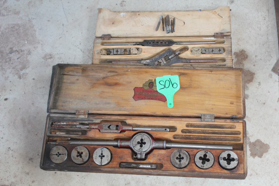 Lot 905 - Socket Set | AuctionsPlus