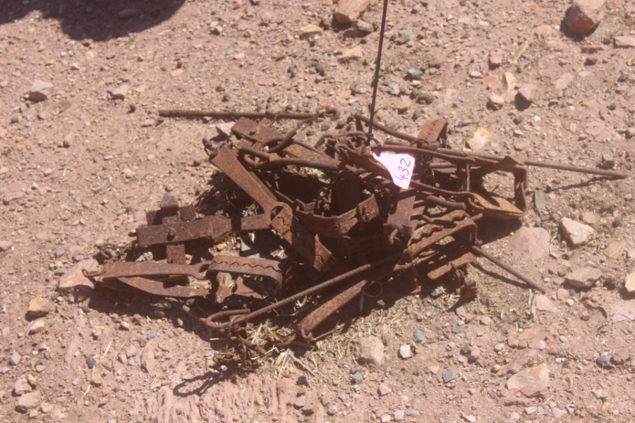 Lot 432 - Rabbit Traps | AuctionsPlus