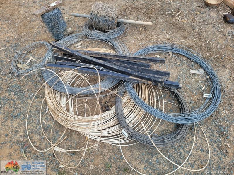 Lot 250 - White Sight Wire, Barb & Plain Wire | AuctionsPlus