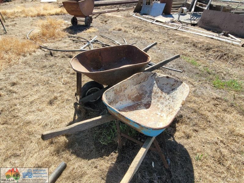 Lot 356 - 2x Wheel Barrows | AuctionsPlus